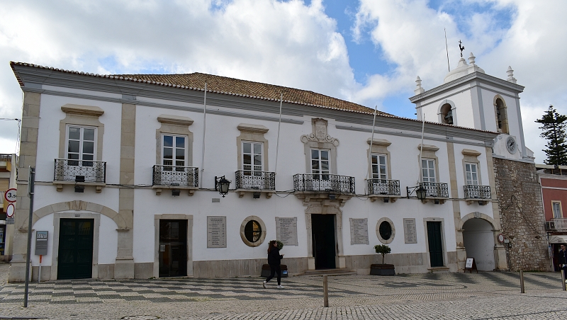 Regulamento de bolsas de estudo provoca guerra política entre PS e PSD ...